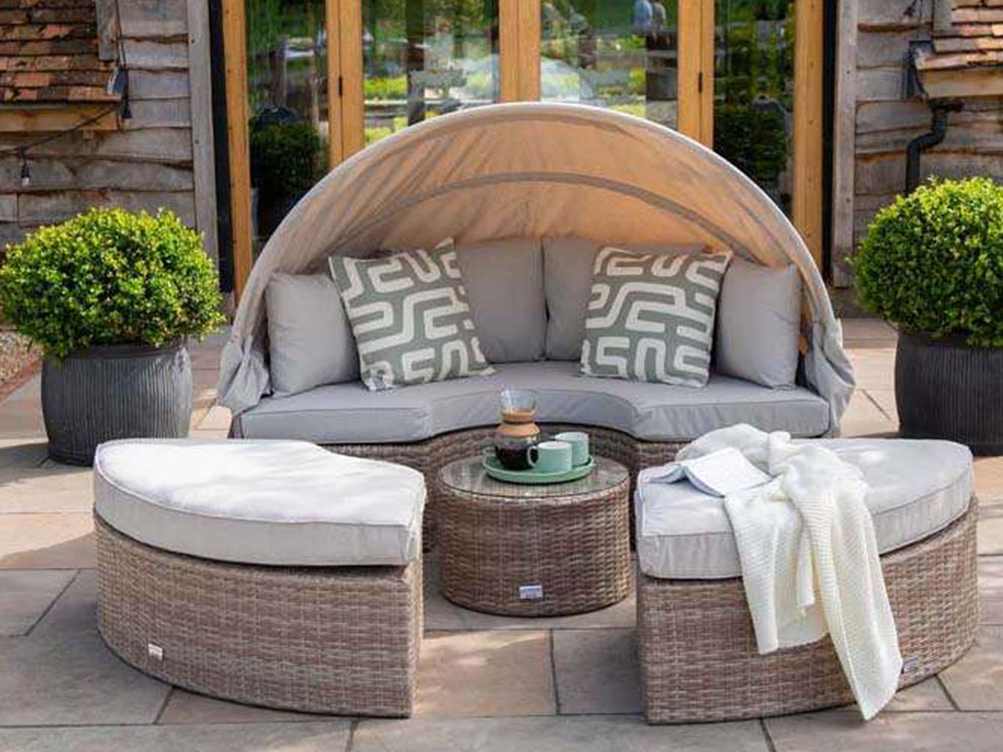 10 Stunning Garden Furniture Design Ideas - Primrose